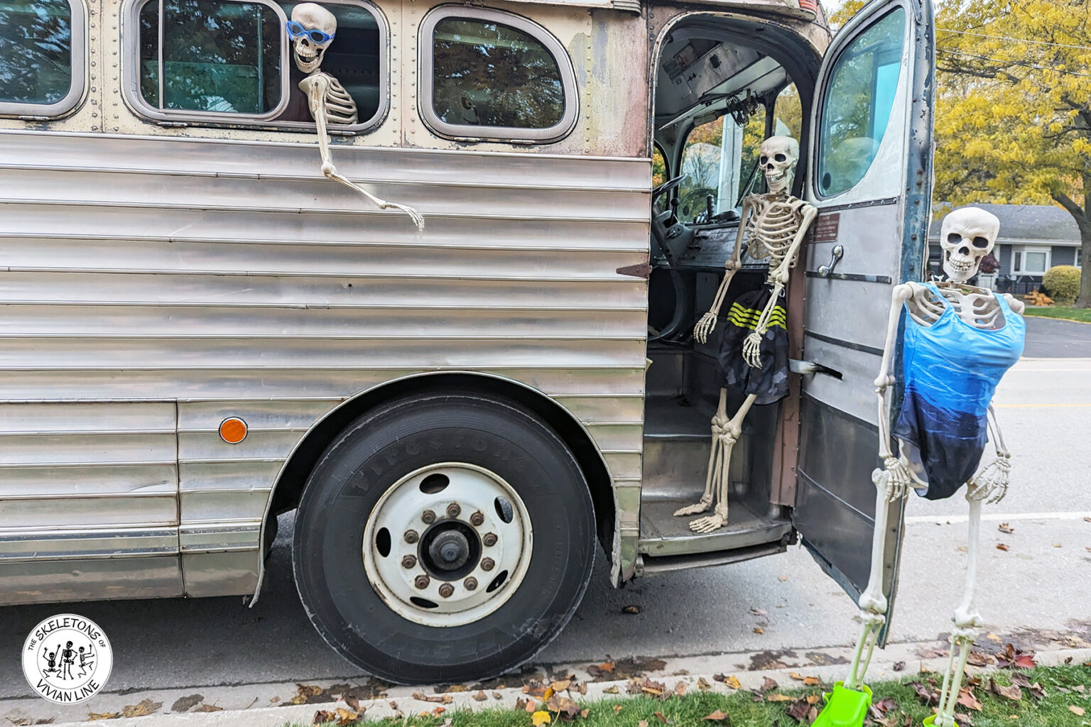 Wheels on the Bus - Skeletons of Vivian Line